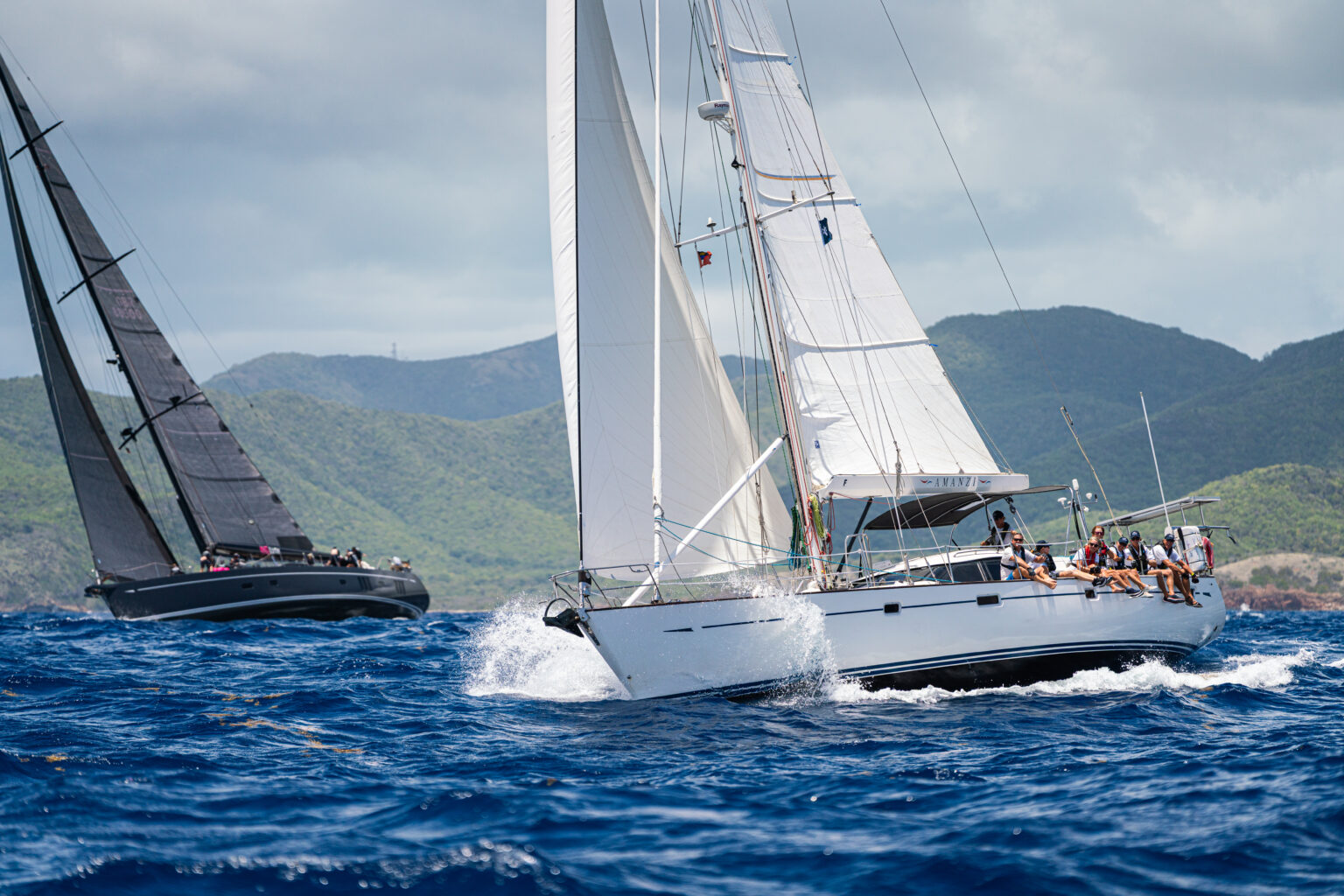 Oyster 495 Fully Battened Mainsails – dolphinsails